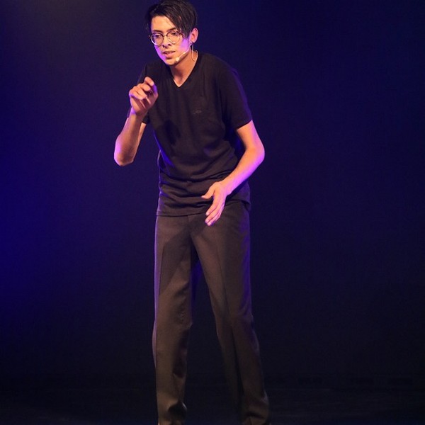 Erray la 1Ã¨re de Rayan Kochbati et la 4Ã¨me de NESCAFÃ‰ COMEDY SHOW